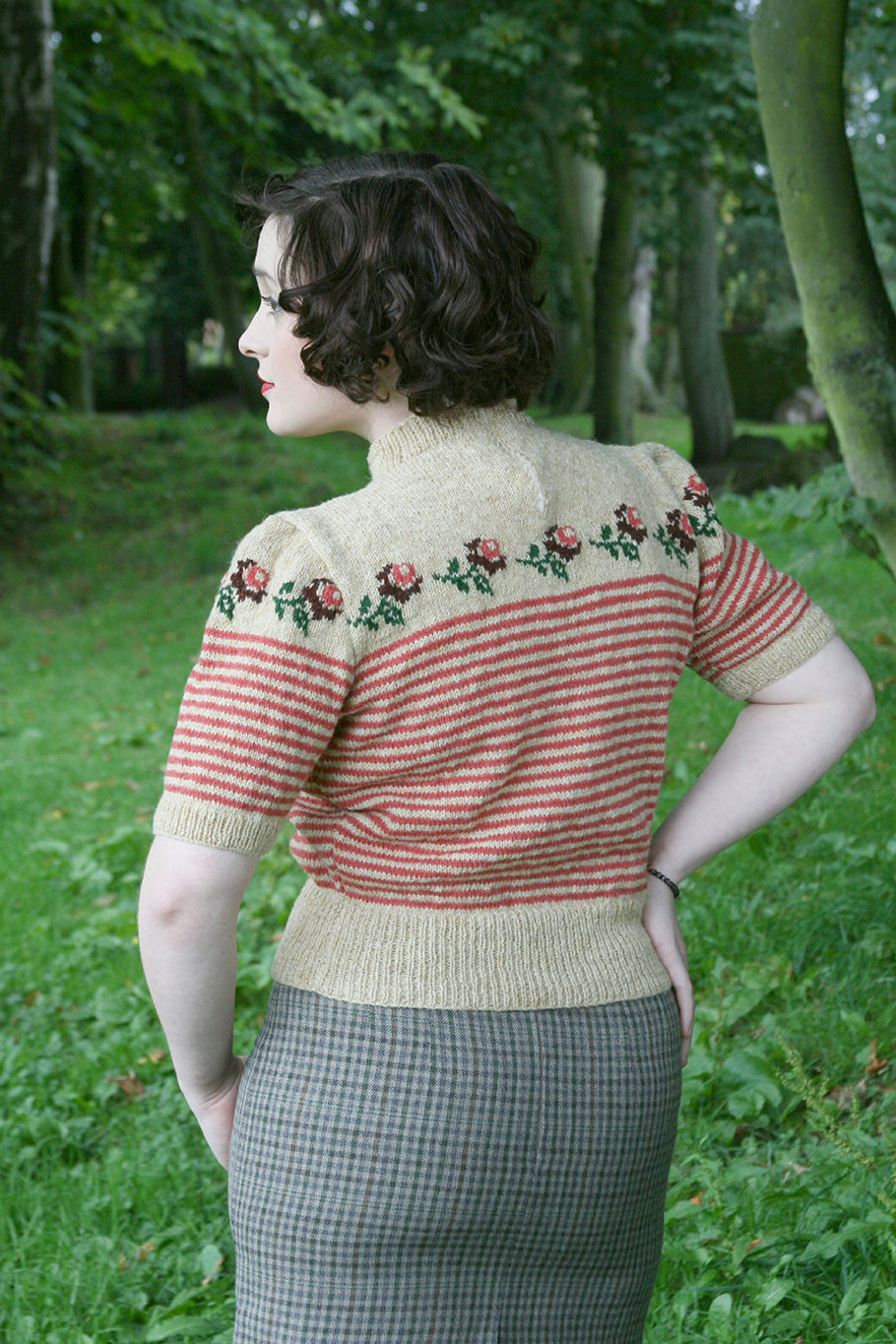 Pattern - Trimmed with Roses Jumper - Susan Crawford Vintage