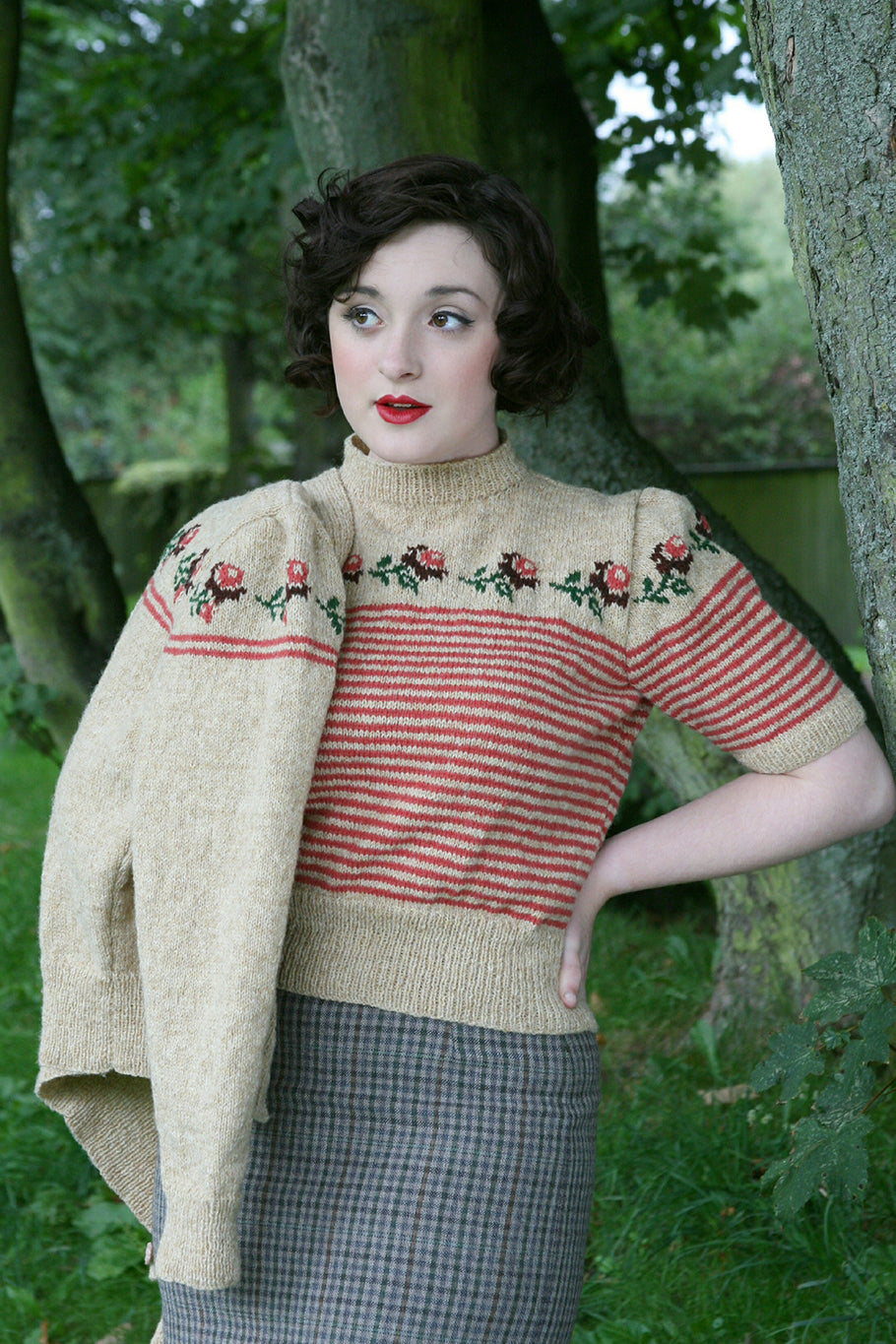 Pattern - Trimmed with Roses Jumper - Susan Crawford Vintage